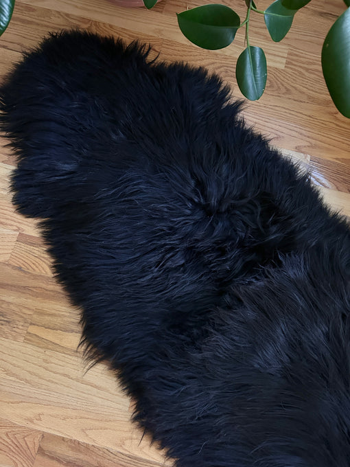 6 Reasons to Invest in our Double Sheepskin Rug– East Perry