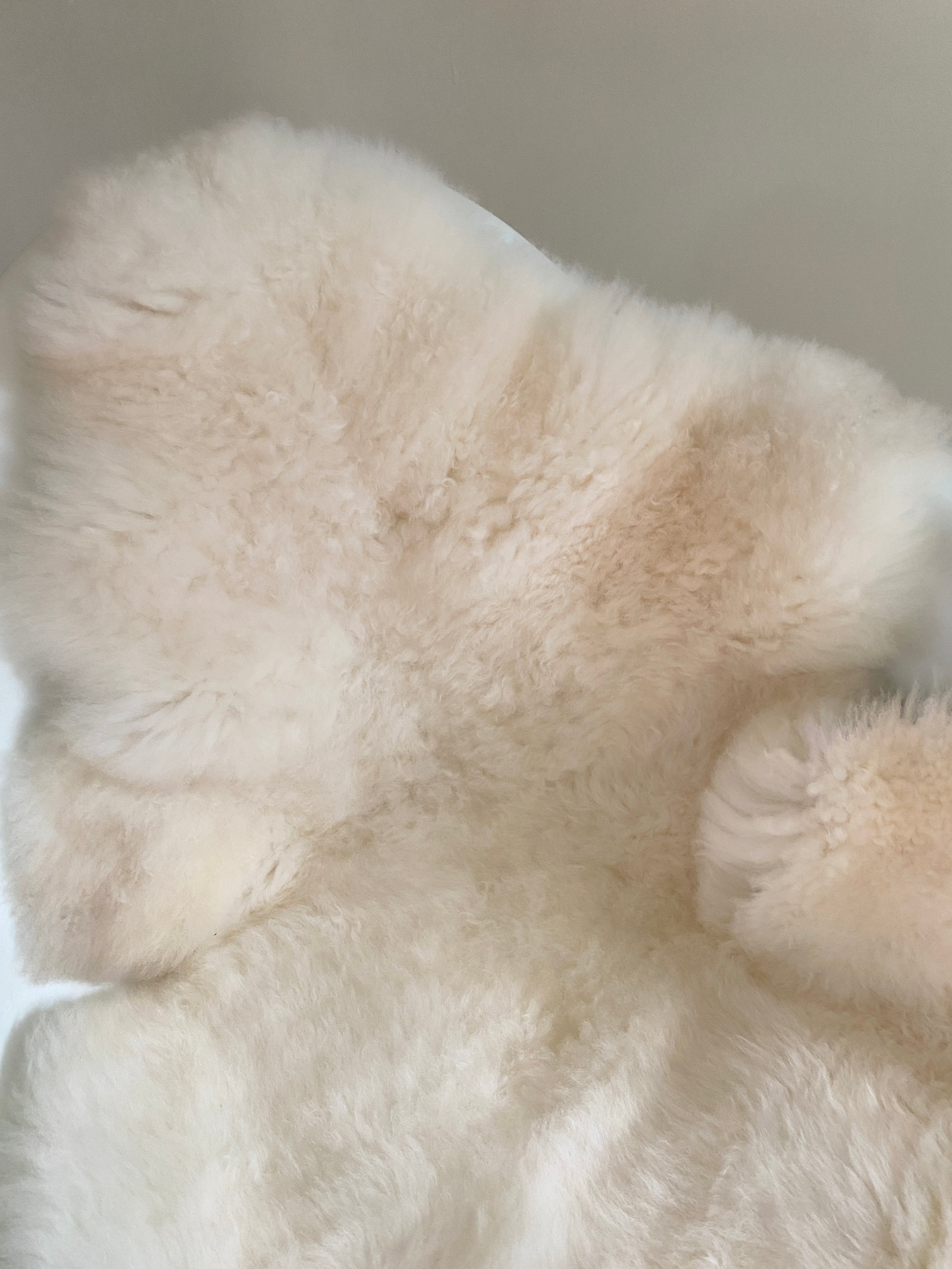 Bright Ivory Nursery Sheepskin– East Perry