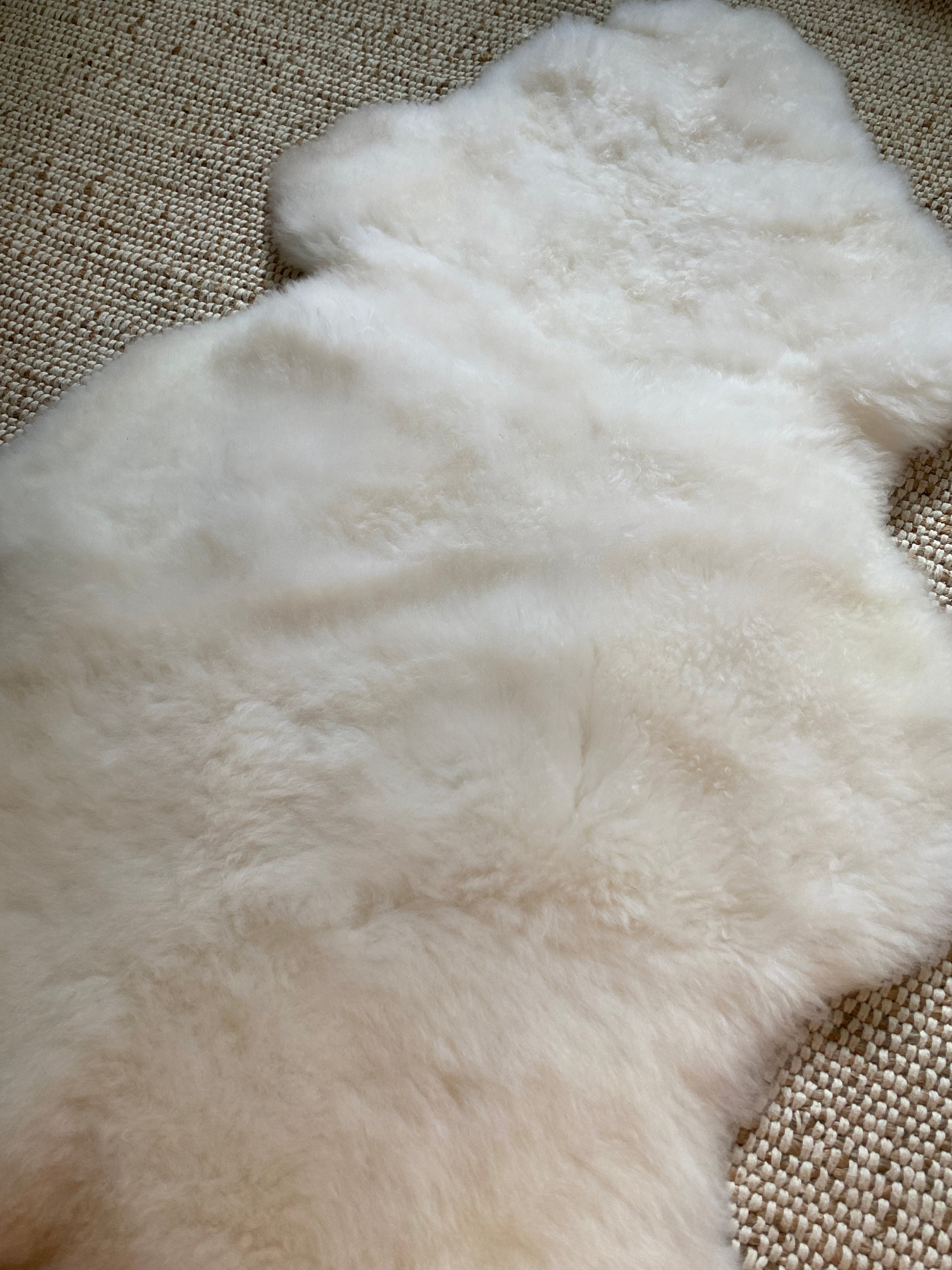 Bright Ivory Nursery Sheepskin– East Perry