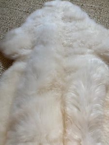 Bright Ivory Nursery Sheepskin– East Perry
