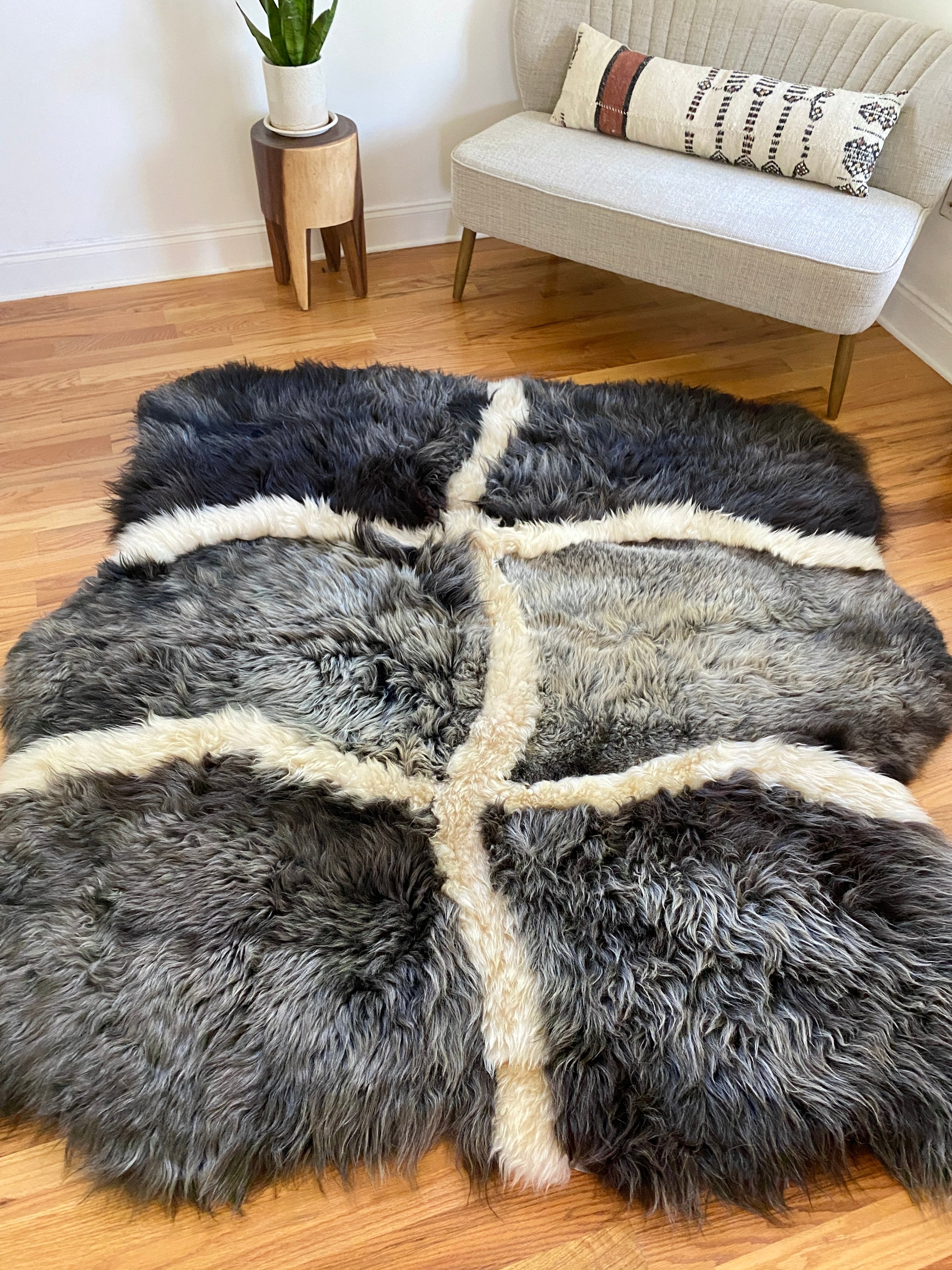 Sexto Sheepskins– East Perry