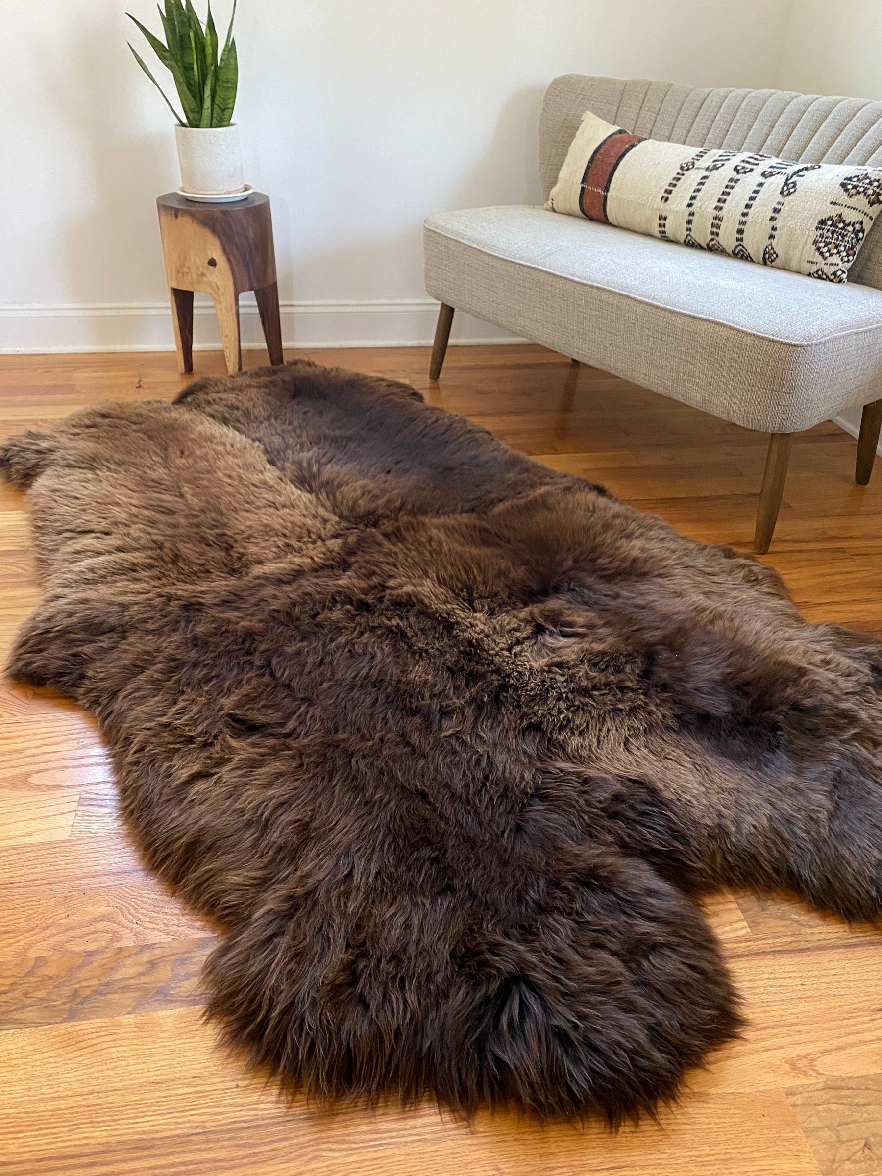 Brown Sheepskin Rugs– East Perry
